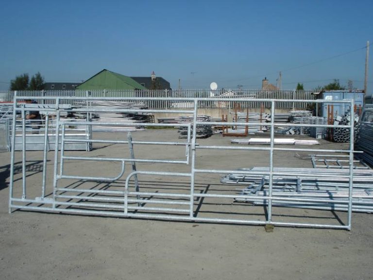 Calf Creep Gate - Fox Bros Engineering Ltd