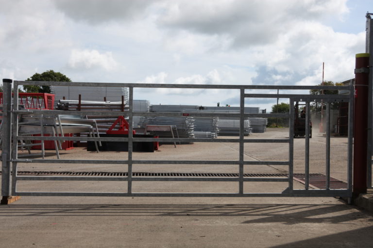 Calf Handling and Penning Archives - Fox Bros Engineering Ltd