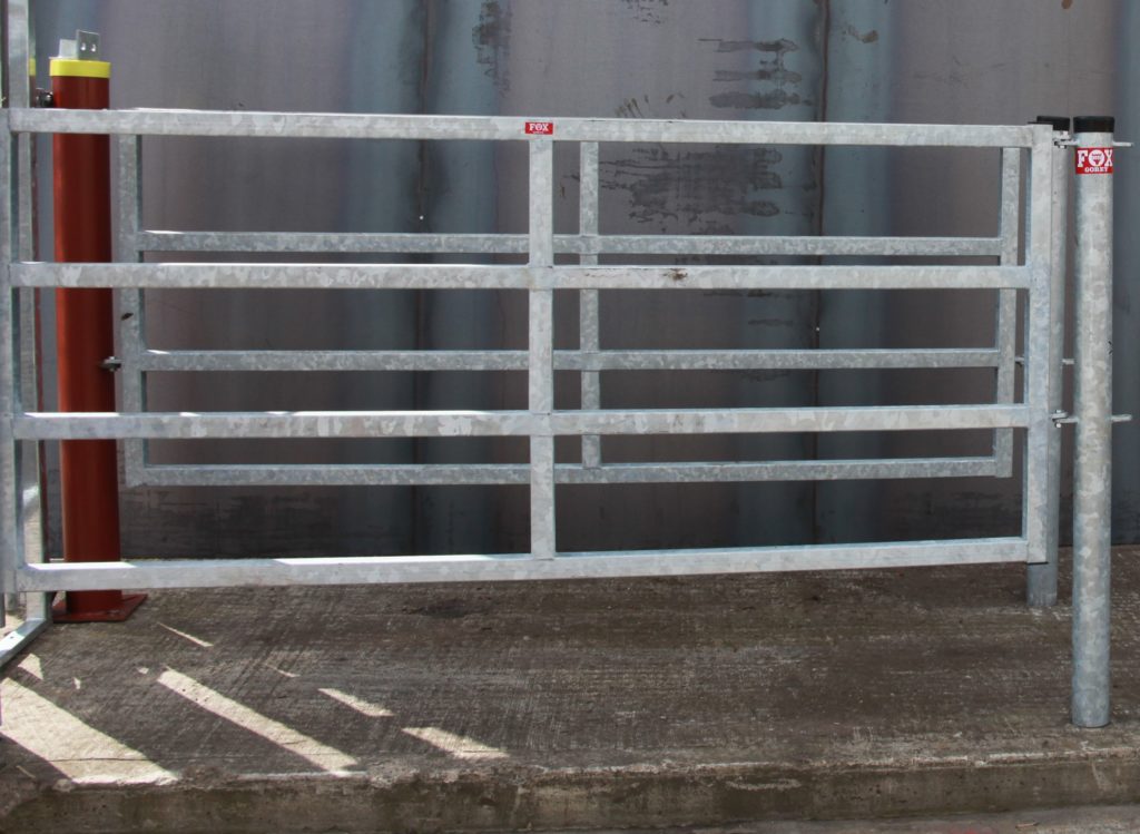Standard Crush Gate Galv or Painted - Fox Bros Engineering Ltd